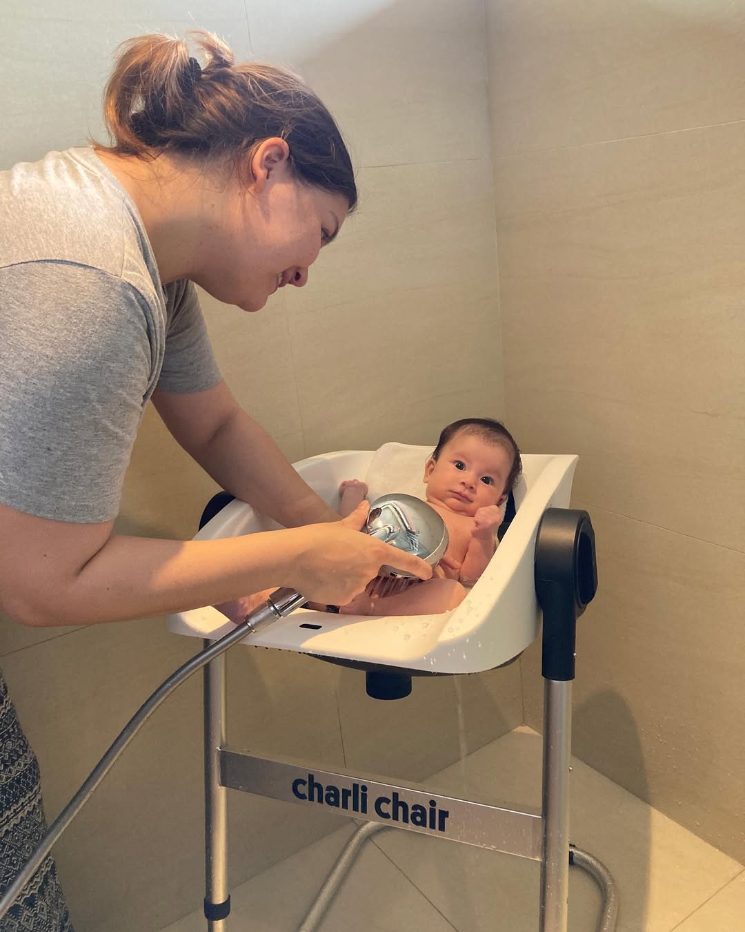 CharliChair Baby Shower Chair | Baby Shower Gift, Infant Bathing ...